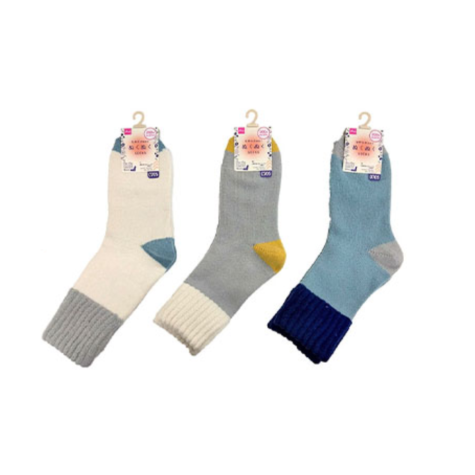 Cozy Socks Three Colors – DAISO SINGAPORE