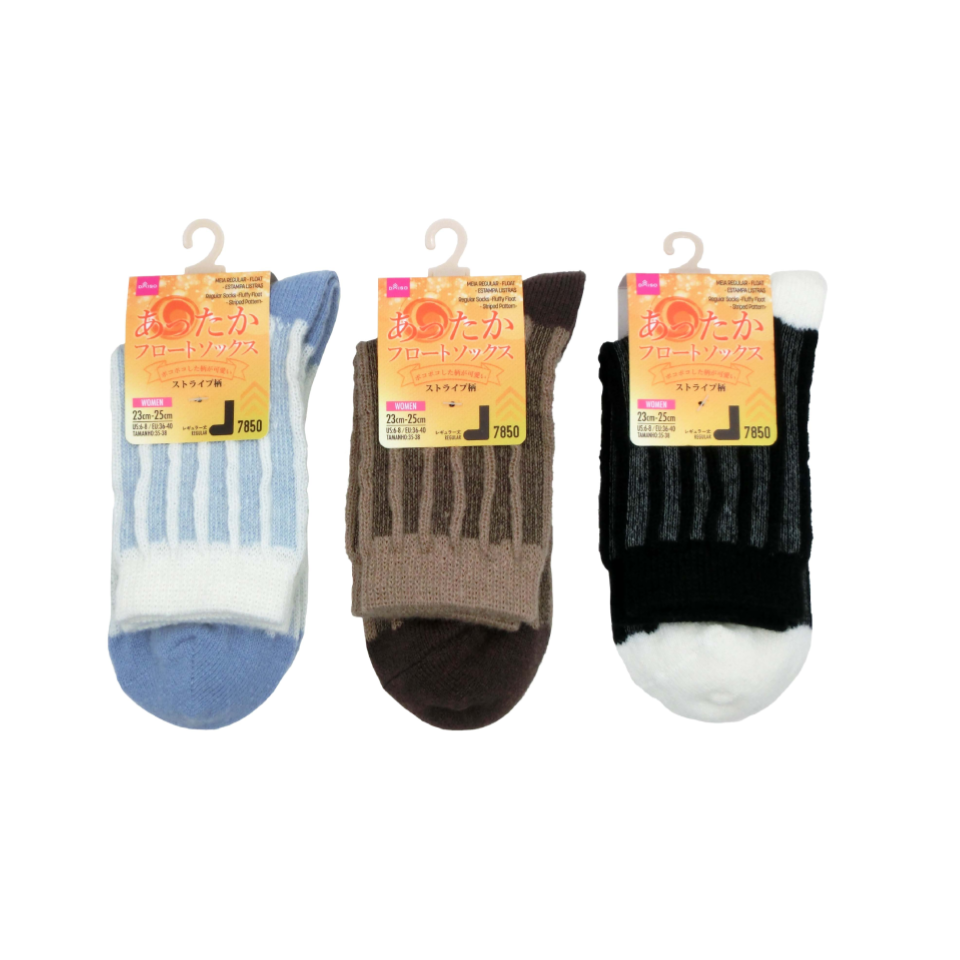Regular Socks Fluffy Float Striped Pattern – DAISO SINGAPORE